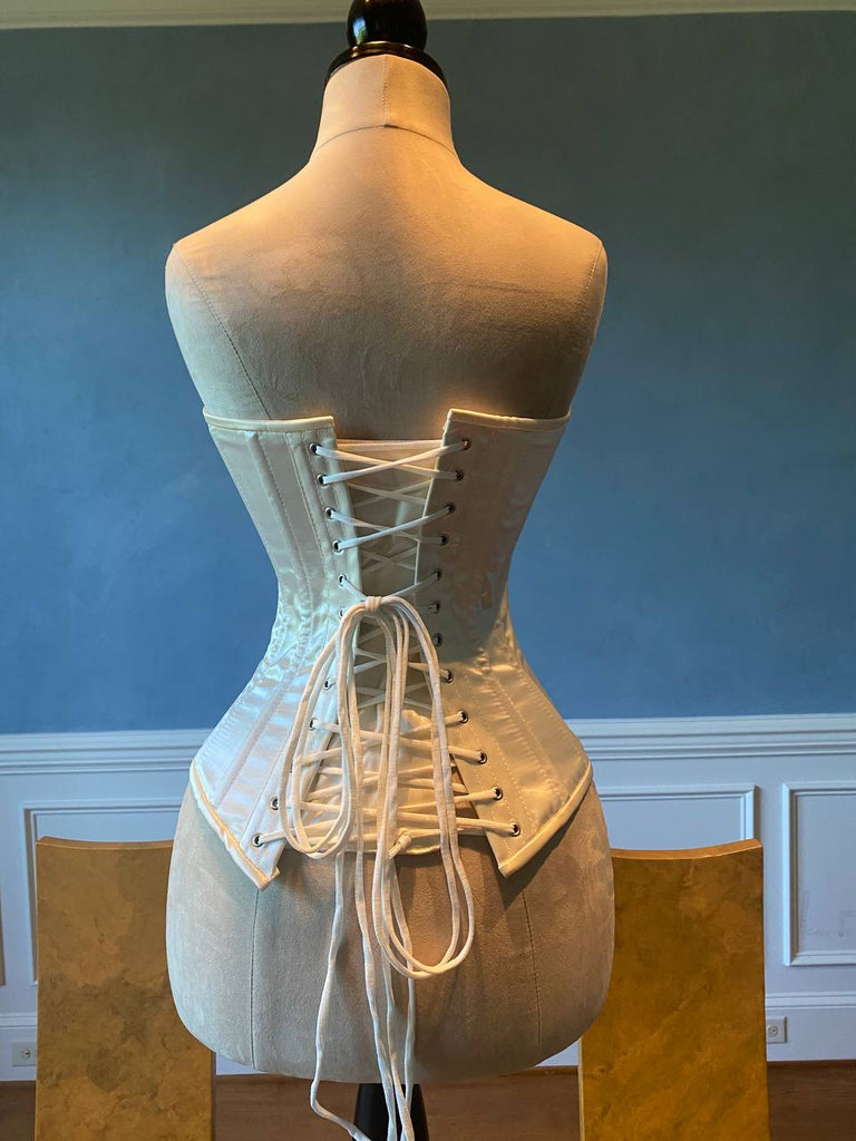 Vintage satin full bust historical pattern corset with 40 steel bones ...