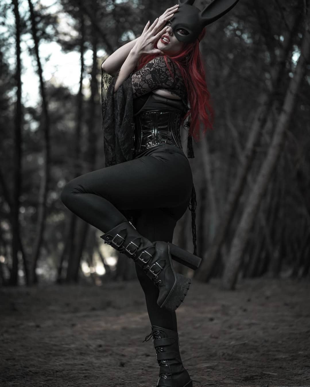 Shiny PVC gothic steel-boned authentic waspie corset for tight lacing ...